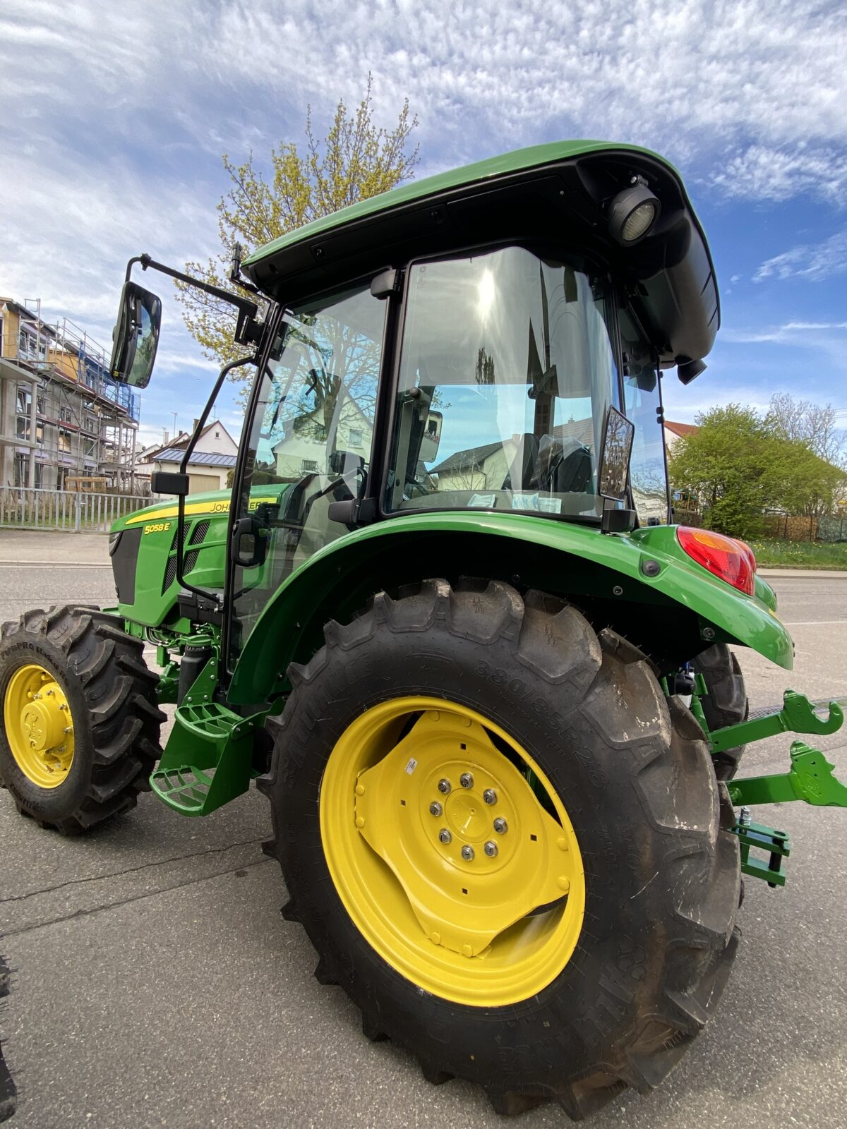 John Deere 5058E – Dreher Landtechnik